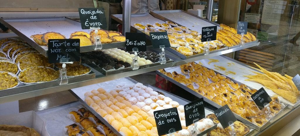 20 Best Portuguese Sweets and Pastries – Portugal Things