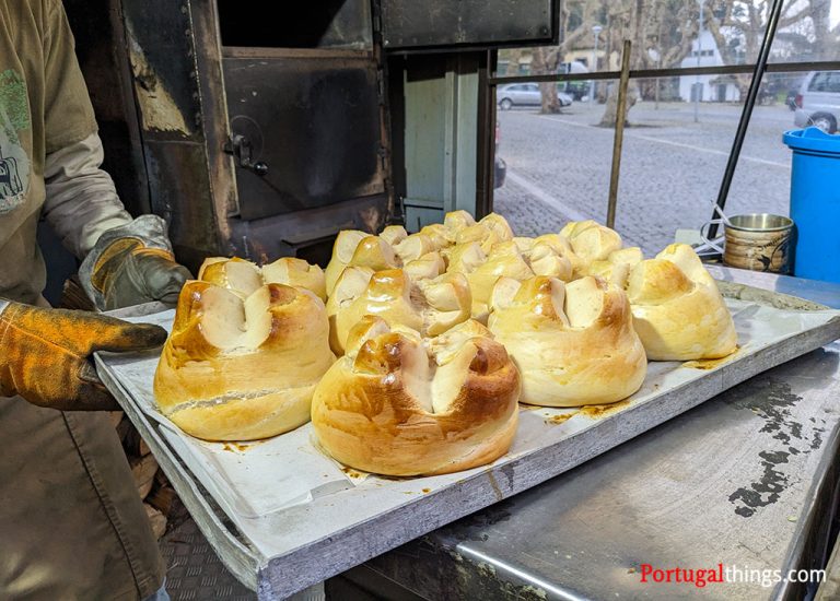 Everything about the typical Portuguese sweet bread - Origins ...