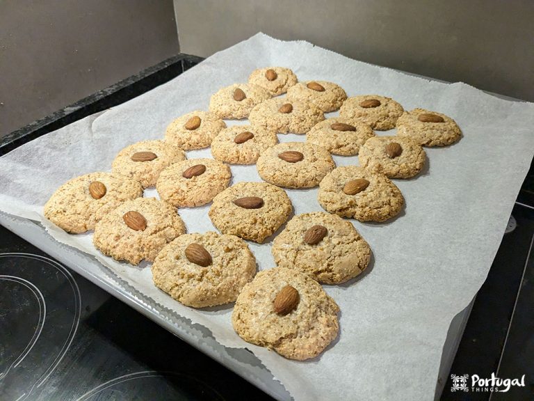 Almendrados Recipe – Traditional Portuguese Almond Cookies – Portugal ...