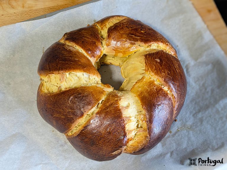 Portuguese Sweet Bread Recipe: How to Make Traditional Regueifa Doce ...
